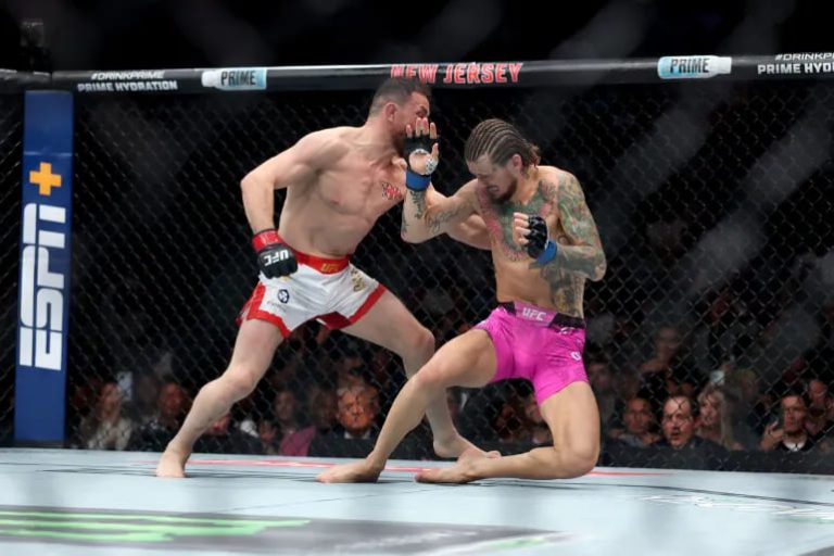 Merab Dvalishvili Submits Sean O’Malley at UFC 316 in Bantamweight ...